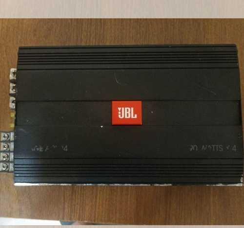 Автомобильный усилитель звука 4 канальный JBL