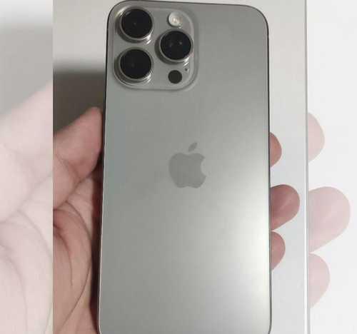 iPhone 15 Pro Max, 256 ГБ