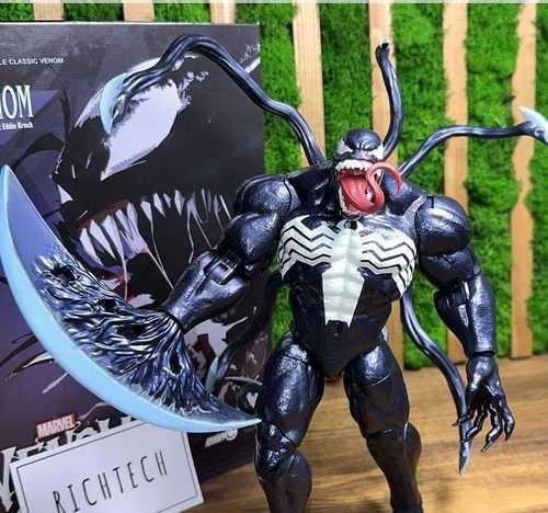 Фигурка Venom