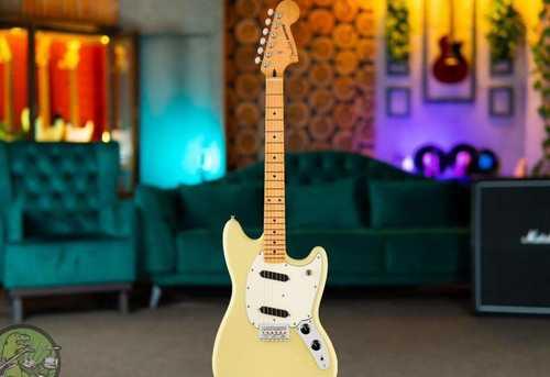 Fender Player II Mustang MN Hialeah Yellow