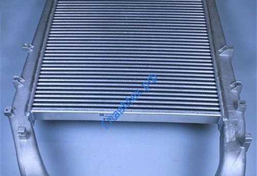 Радиатор интеркулера (670х730) d100 howo A7 D12
