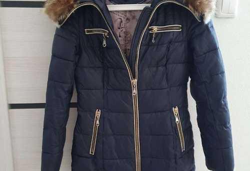 Зимняя куртка пуховик с натуральным мехом енота