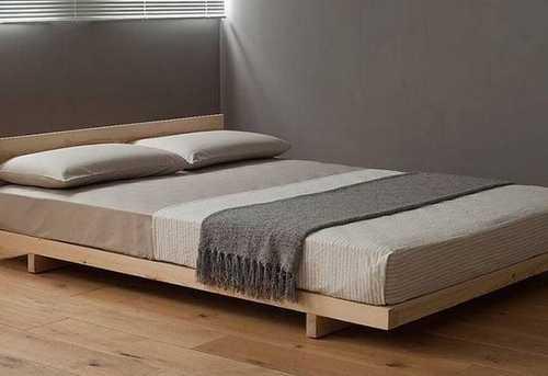 Кровать двуспальная новая из натурального дерева