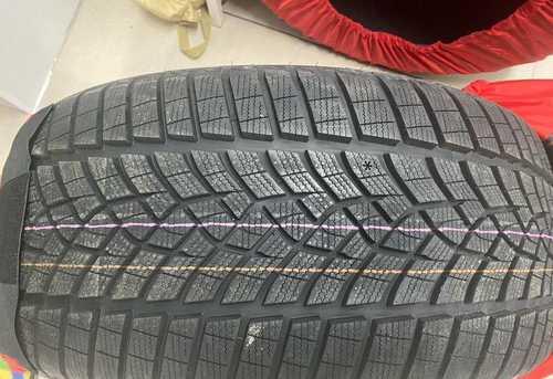 Goodyear UltraGrip Performance 275/40 R21 107V