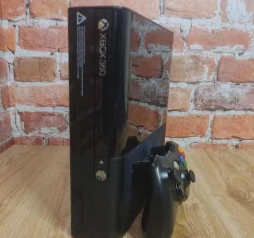 Прошитый xbox 360 E 500gb   игры