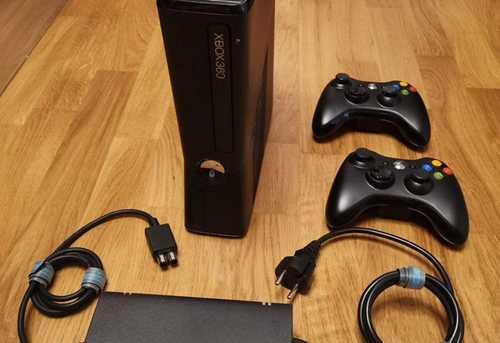 Xbox 360 S + Kinect + 2 Геймпада