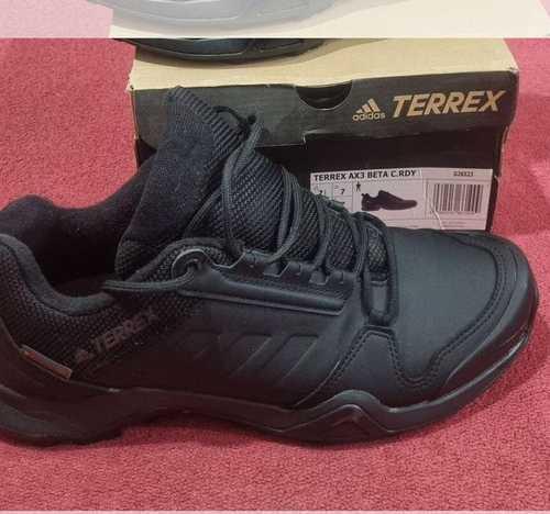 Зимние кроссовки Adidas terrex