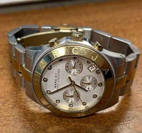 Наручные часы Marc Jacobs MBM3177