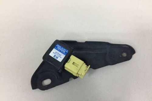 Датчик AIR BAG Toyota Prius W20 2003-2009