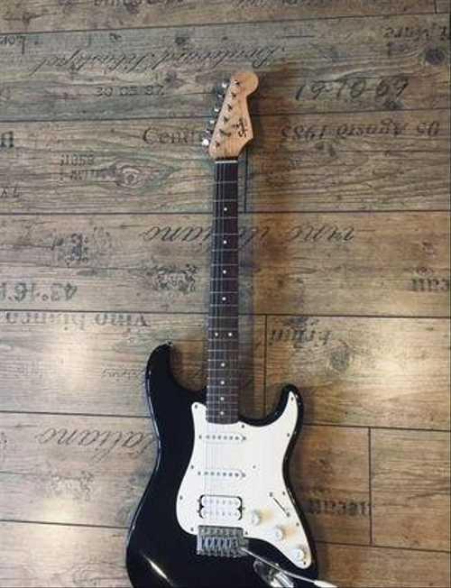 Электрогитара Fender squier bullet Stratocaster