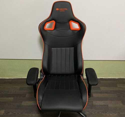 Кресло Cougar Armor Evo, Black/Orange