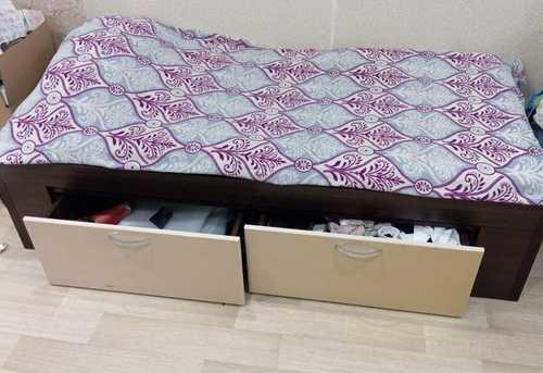 Кровать односпальная с ящиками и матрасом