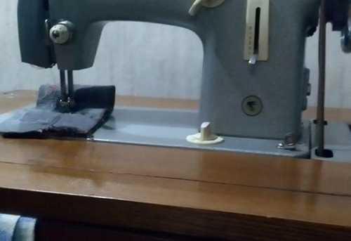 Швейная машинка чайка2