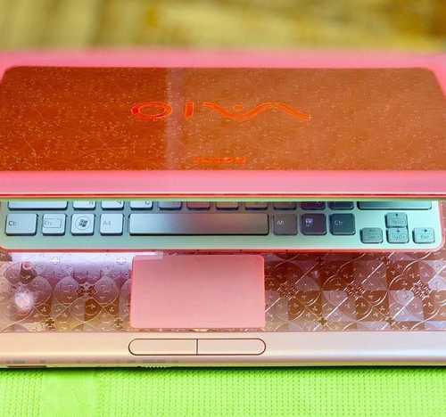 Розовый красавец Sony Vaio i5/SSD/8Гб хорошее сост