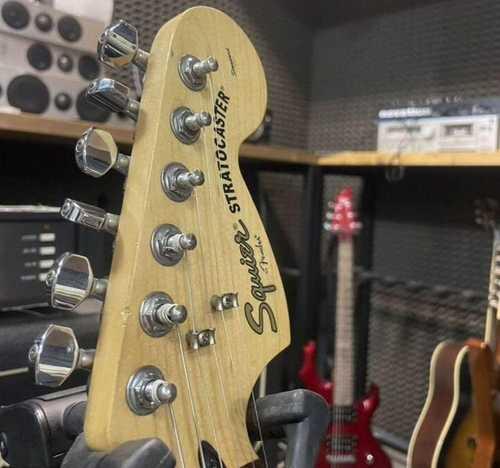 Fender squier stratocaster standard hss