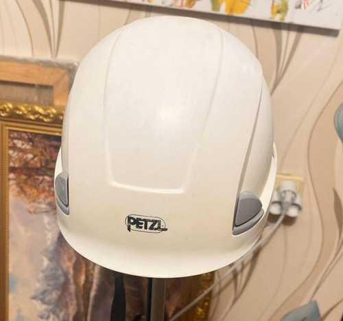 Каска альпинистская petzl