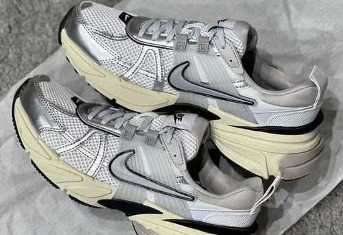 Кроссовки Nike V2k Run Runtekk