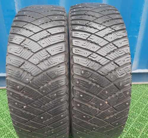 Goodyear Ultragrip Ice Arctic 215/65 R16 105T