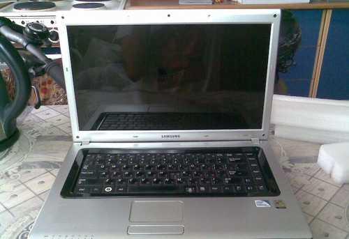 Продам ноутбук Samsung NP-R520