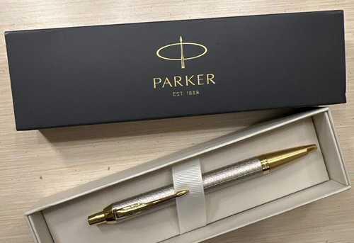 Шариковая ручка parker