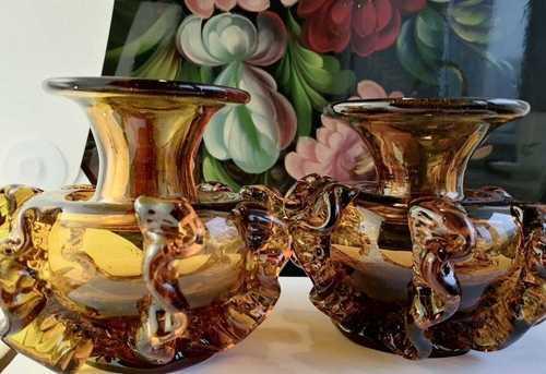Старинные вазы гутное цветное стекло