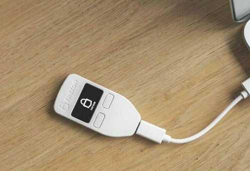 Криптокошелек trezor one белый оригинал