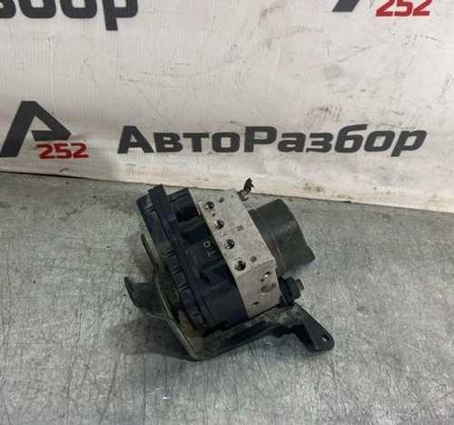 Блок abs Mitsubishi Pajero Sport 2 6G74 2012