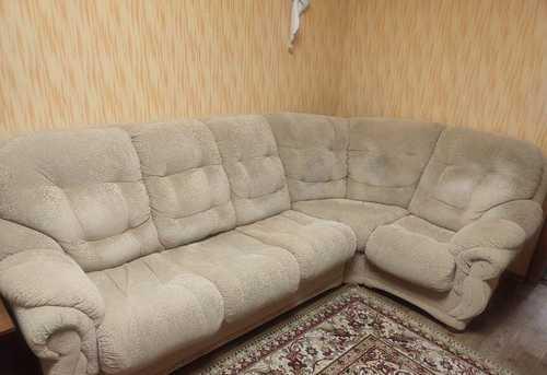 Угловой диван + кресло