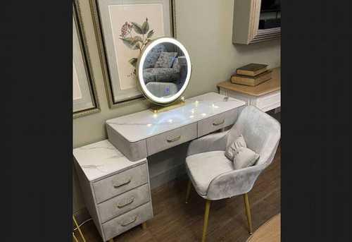 Гарнитур: Туалетный столик, зеркало, тумба, кресло