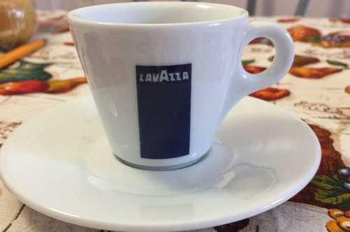 Чашка с блюдцем lavAzza