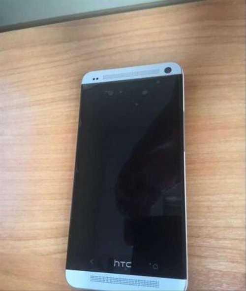 Телефон HTC one M7