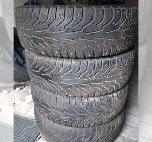 Wolftyres Nord Cargo MS 215/70 R15