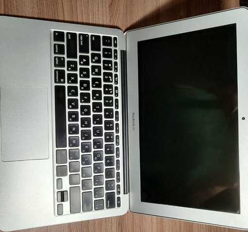 MacBook Air (11-inch Mid 2013)