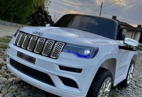 Электромобиль Jeep Grand Cherokee