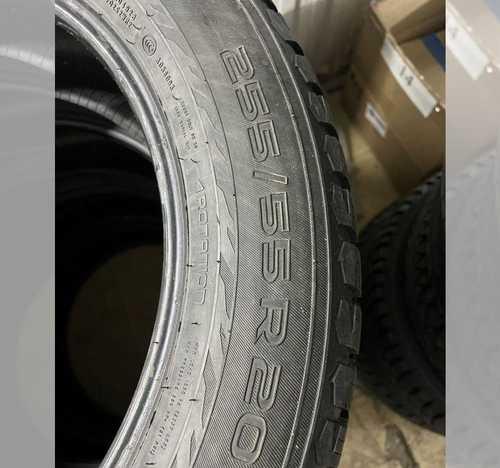 Nokian Tyres Hakkapeliitta 9 SUV 225/55 R20 110T