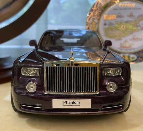 Rolls-Royce Phantom EWB 1:18 Kyosho