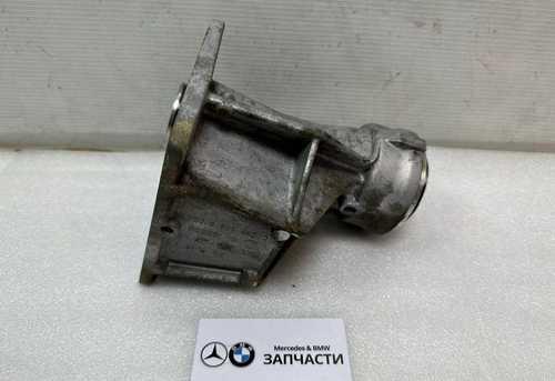 Опорный кронштейн редуктора BMW 31507568711