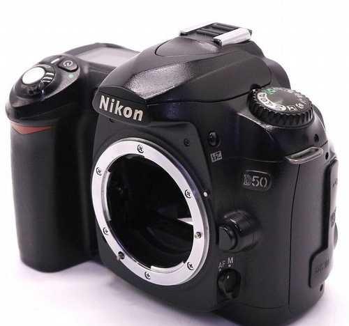 Nikon D50 body (пробег 44710 кадров)