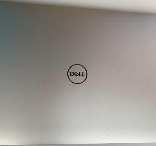 Ноутбук Dell XPS 15 7590