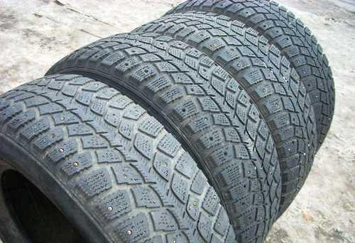 Kumho I'Zen Wis KW19 235/65 R17 108T