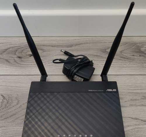 Wifi роутер Asus RT N12 300Mb