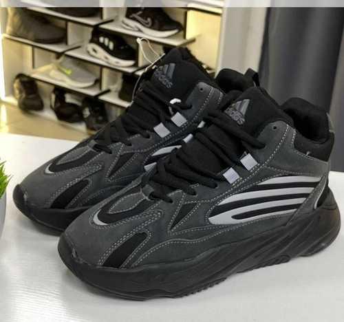 Кроссовки зимние мужские Adidas Yeezy 700