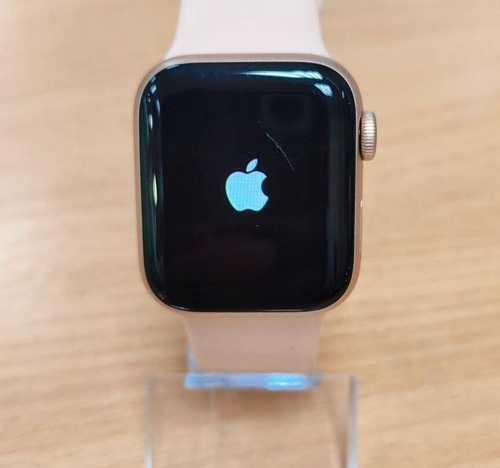 Смарт-часы Apple Watch SE 40mm