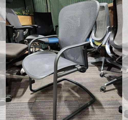 Компьютерное кресло Herman Miller Aeron, новый