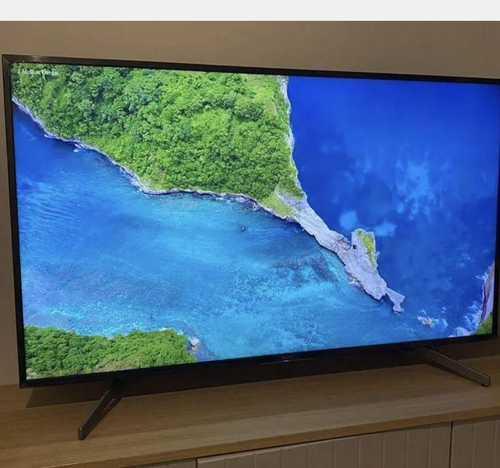 Телевизор Sony Bravia 55 как новый