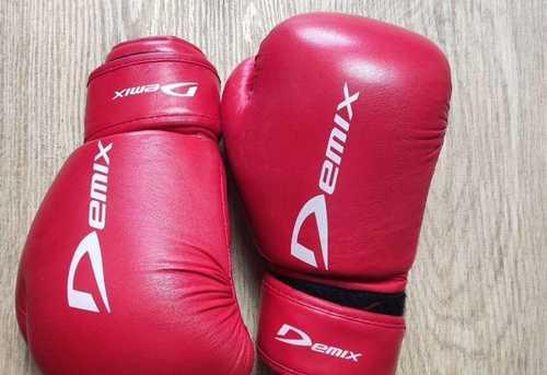 Боксерские перчатки детские 6 oz Demix+ бинты