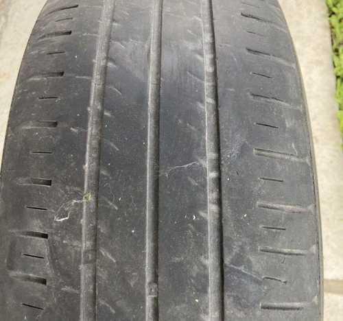 Kumho Solus KH17 R16