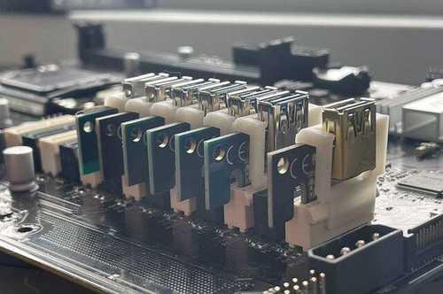 Локер райзера PCI-E Х16-X1