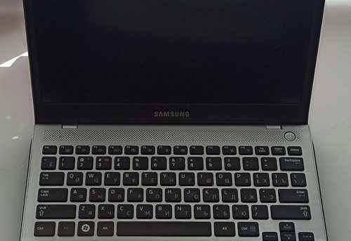 Ноутбук Samsung NP305U1A