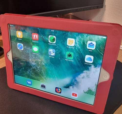 Apple iPad 4, 32gb, wifi полный комплект